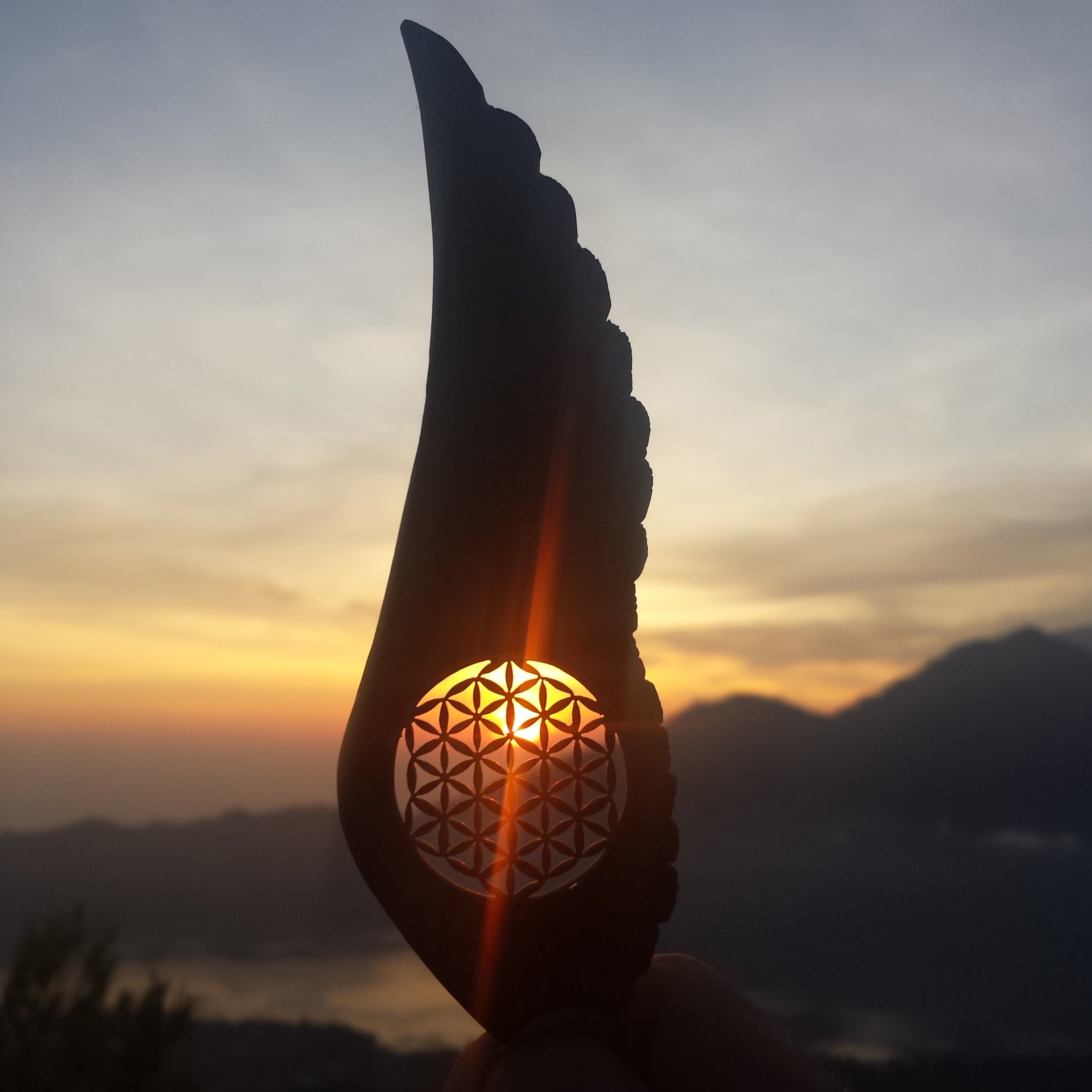 Hand-carved Feathers – FeatherTribe